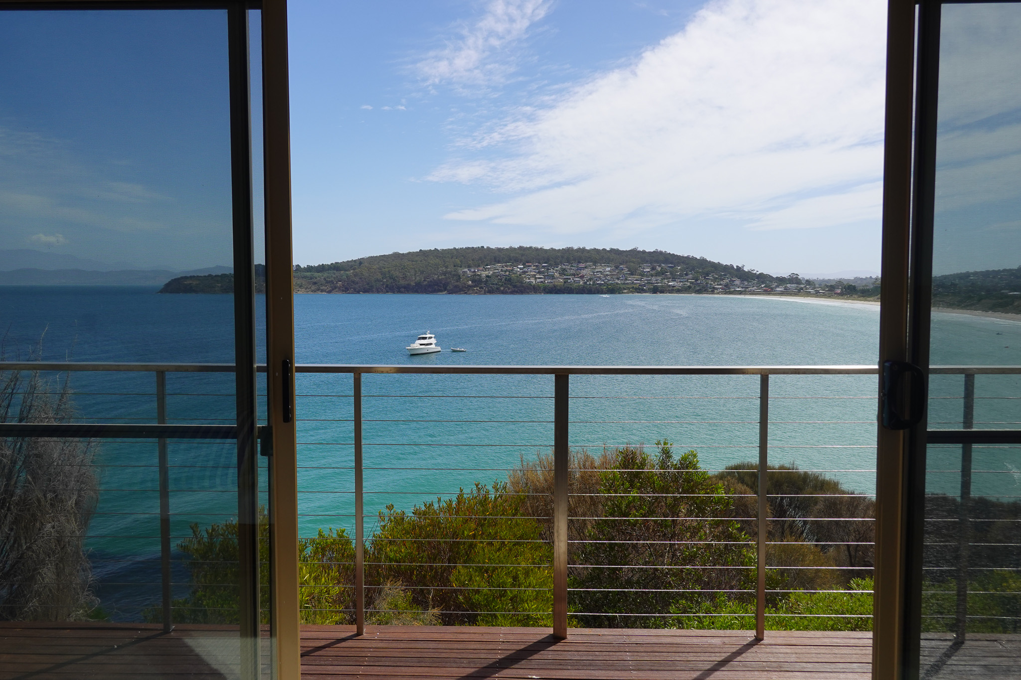 Waterfront Primrose Beach Retreat - Short Stays